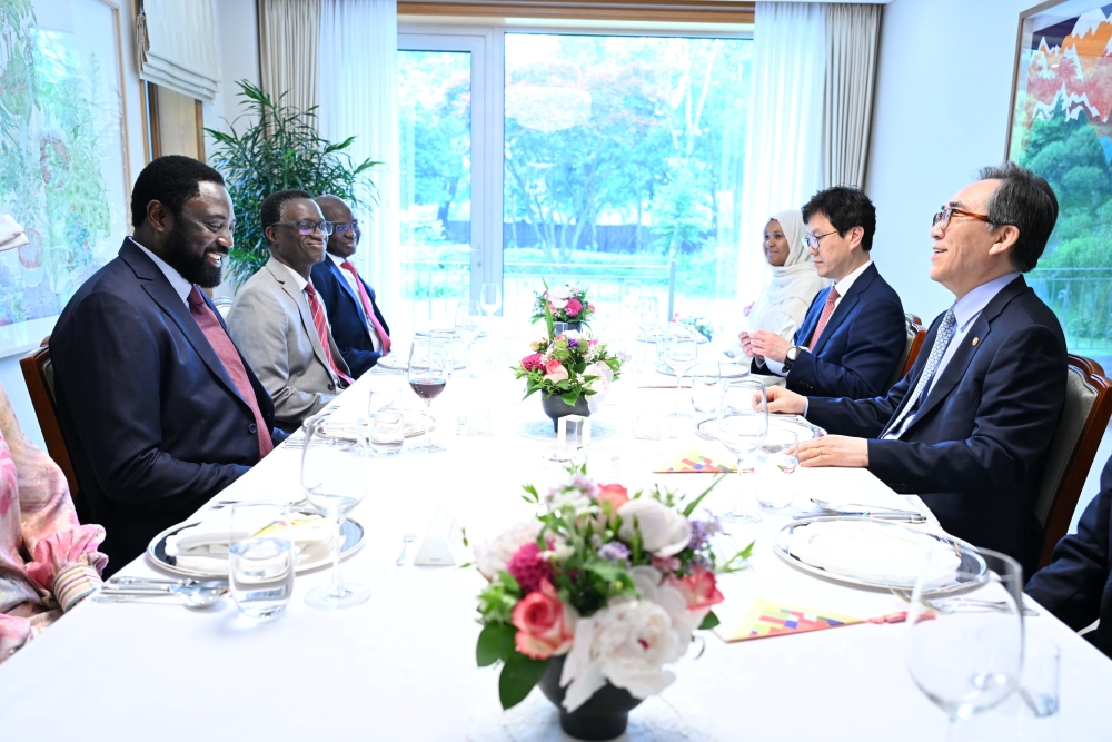 Korea-Gambia Foreign Ministers’ Luncheon Meeting (May 23) View|Ministry ...